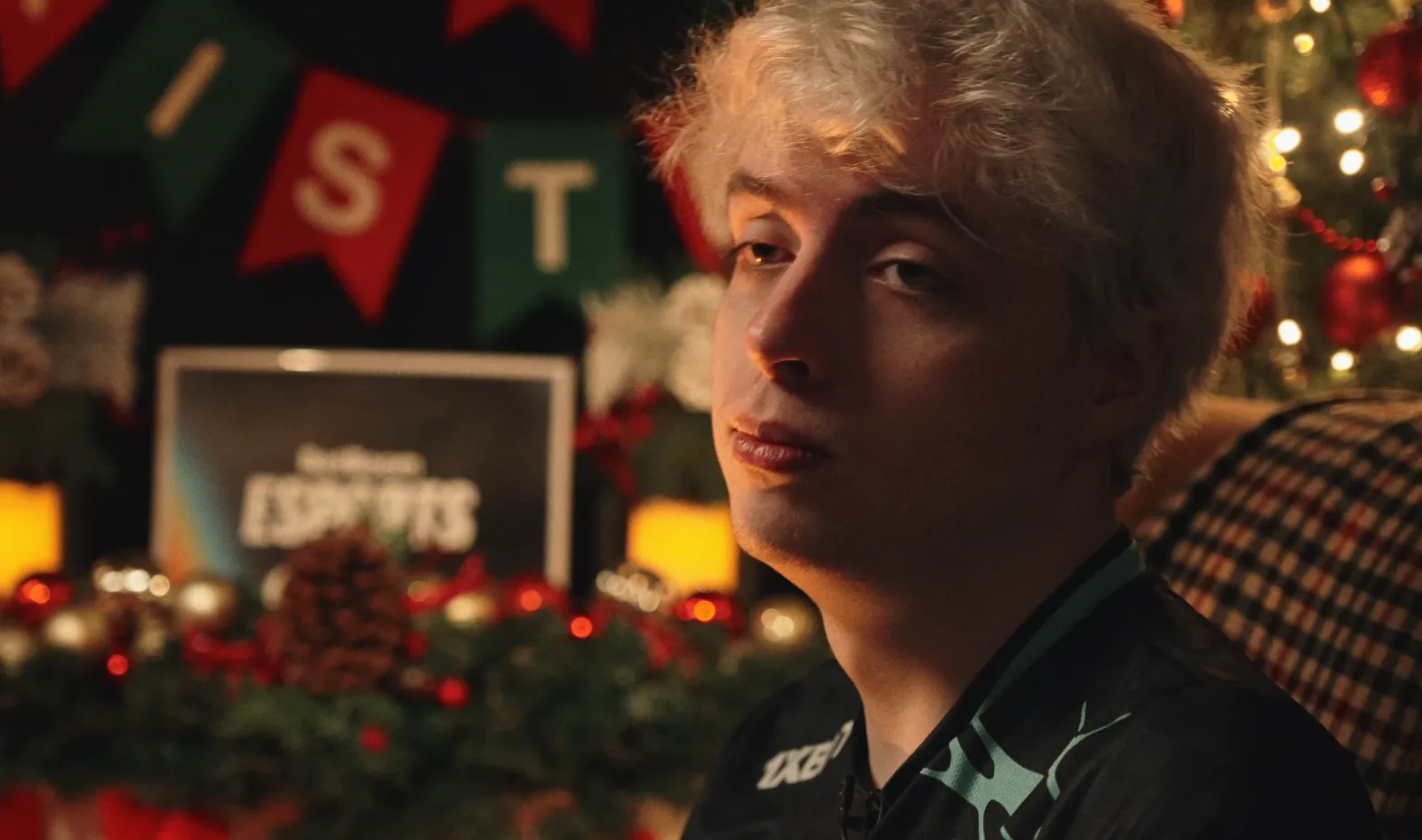 Nightfall: «В прошлом году я вел себя идеально. За это прошу пусть ...